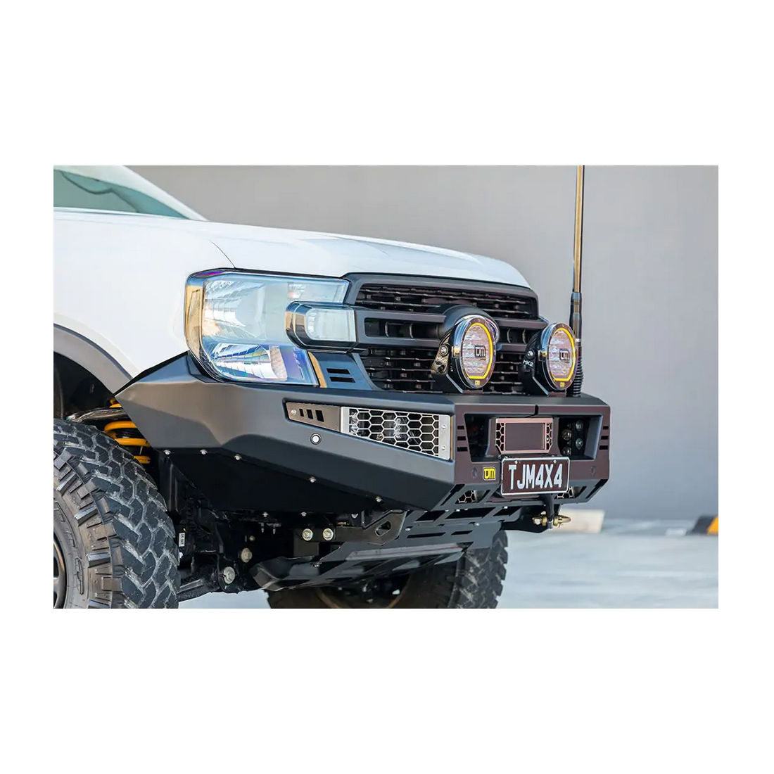 TJM VENTURER BULL BAR BLACK STEEL FORD RANGER T9 2022 ON